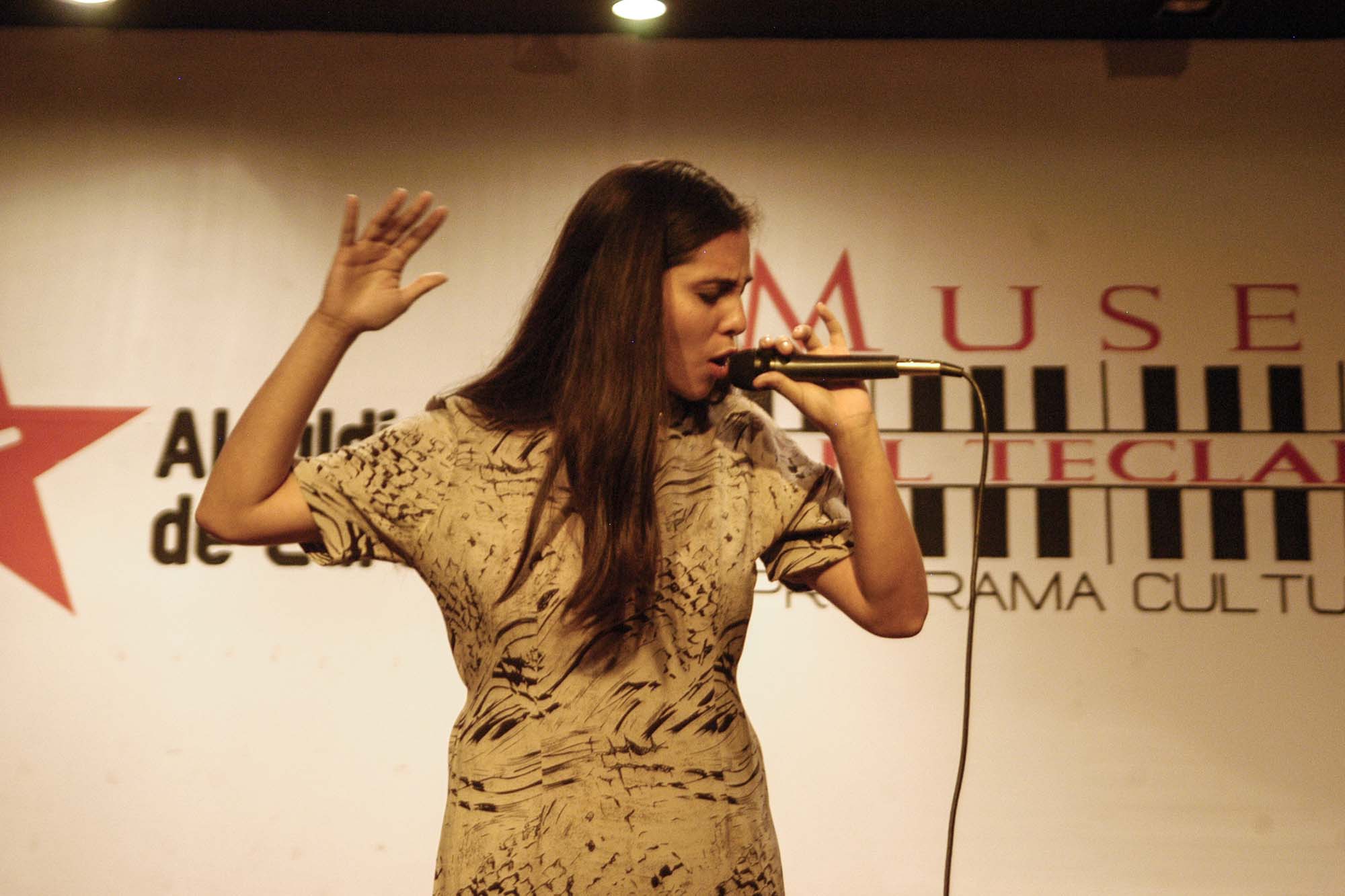 Luis Felipe Izquierdo fue homenajeado tras 25 años de canto a Gardel ...